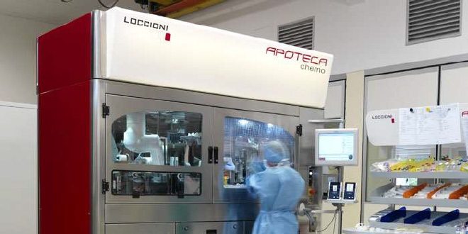 Apotecachemo, il robot che prepara i farmaci per la chemioterapia