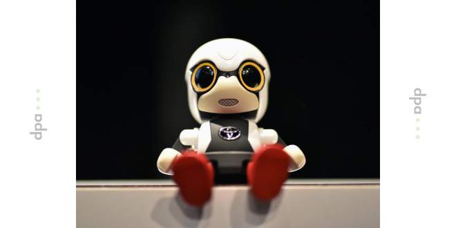 Toyota: ecco Kirobo Mini, il nuovo robot per l'intrattenimento