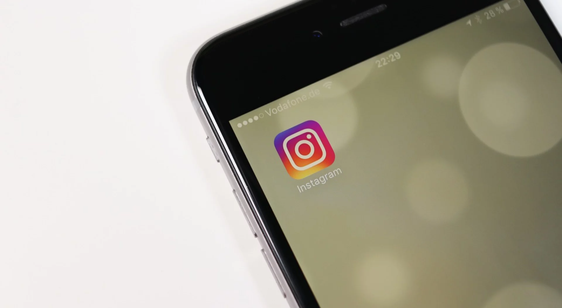 Come cambiare email su Instagram